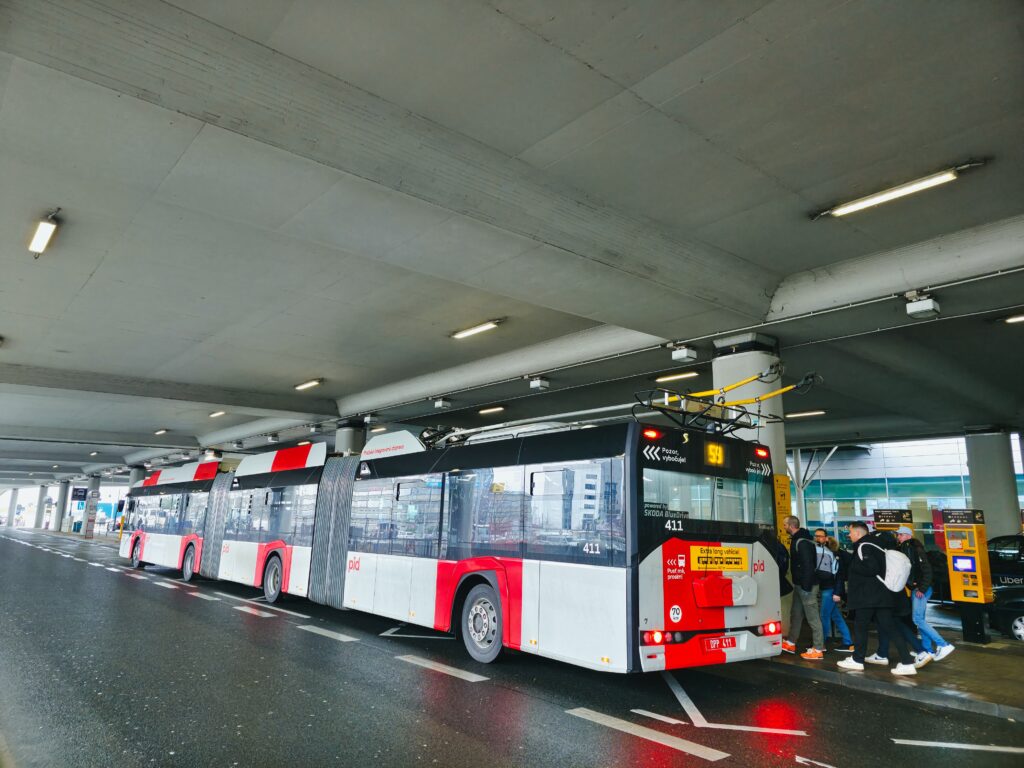 Terminal 2 bus departures - Avada Business